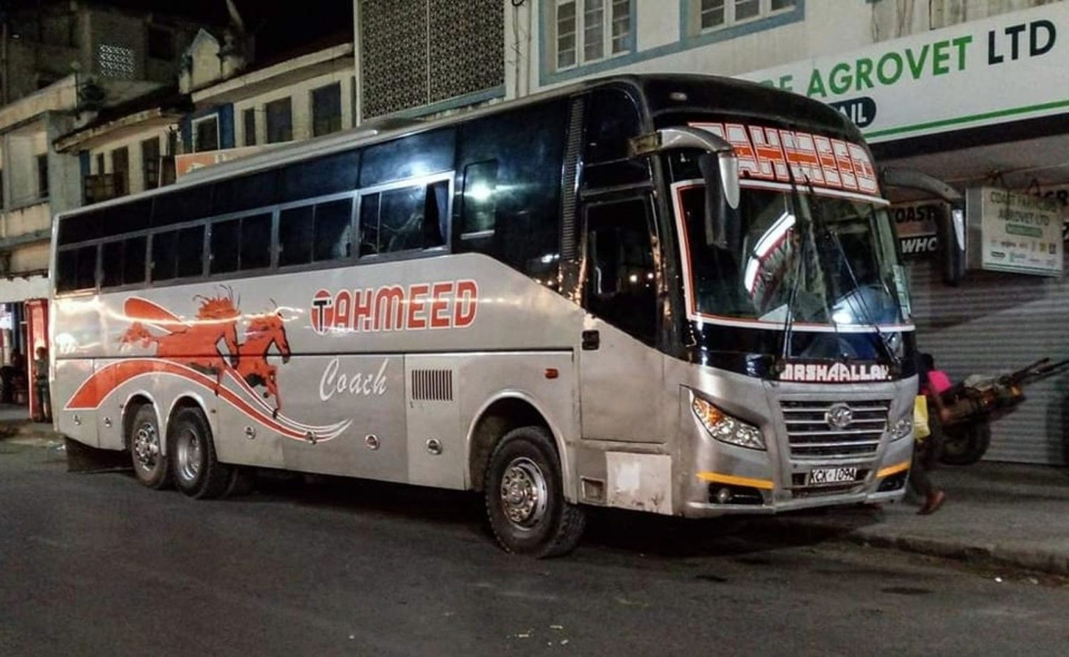 Tahmeed Coach: Online Booking, Routes, and International Contacts